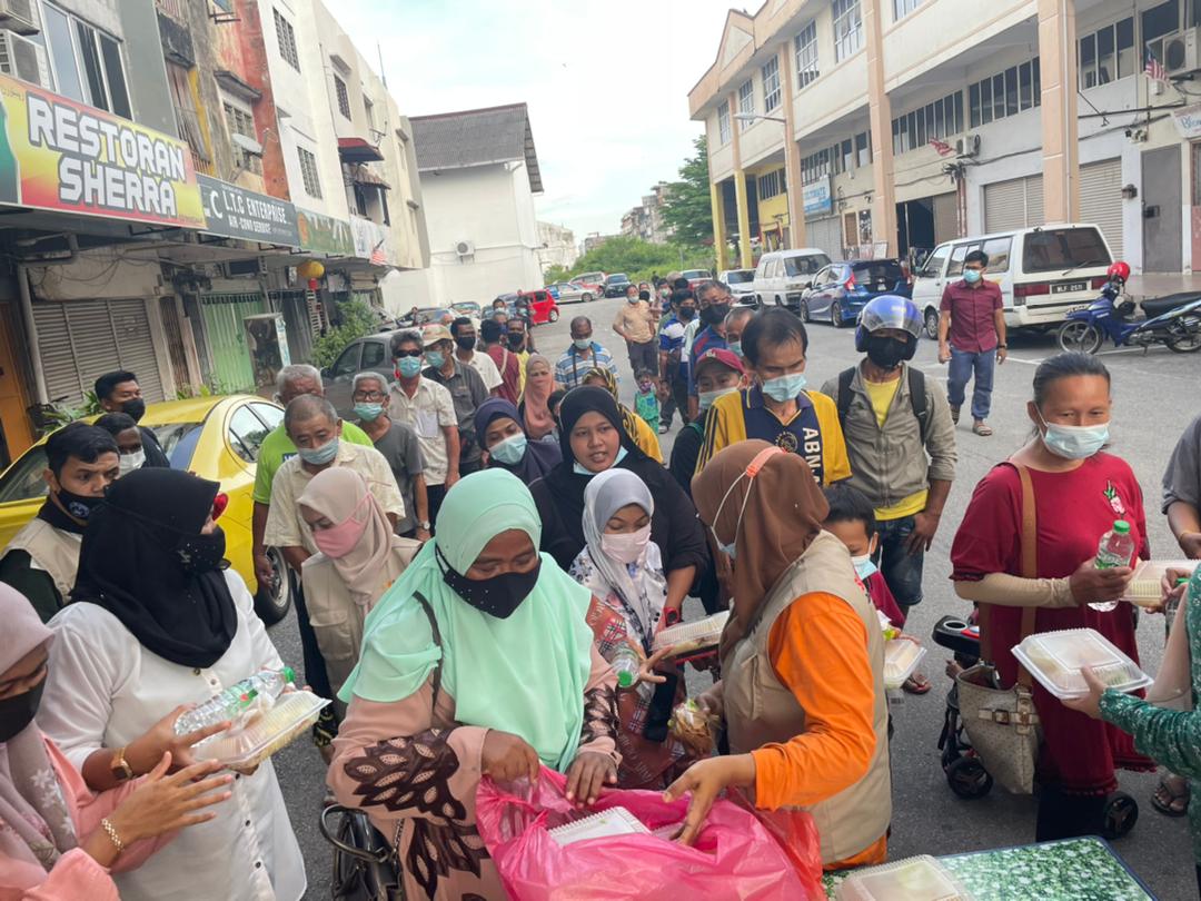 Food Contribution to Dapur Infaq Ummah (30 April 2020) - LBS Foundation